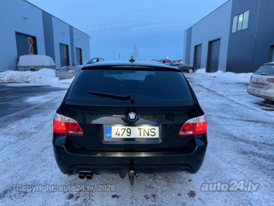 Black BMW 5 Series 2005 in Tallinn, with an engine capacity of 2.50 L and mileage of 316 thousand km for 3500 €, photo 4 on AUTOMOTO.COM.LV