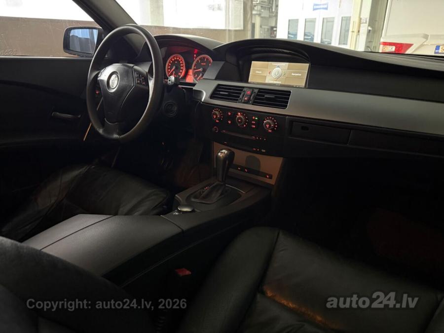 Black BMW 5 Series 2005 in Tallinn, with an engine capacity of 2.50 L and mileage of 316 thousand km for 3500 €, photo 14 on AUTOMOTO.COM.LV