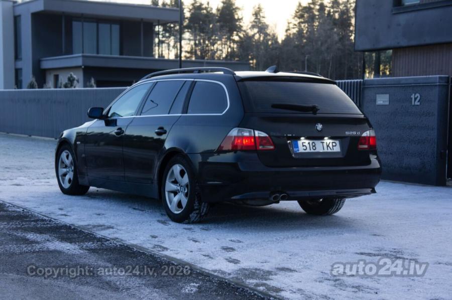 Black BMW 5 Series 2005 in Tallinn, with an engine capacity of 2.50 L and mileage of 448 thousand km for 3300 €, photo 2 on AUTOMOTO.COM.LV
