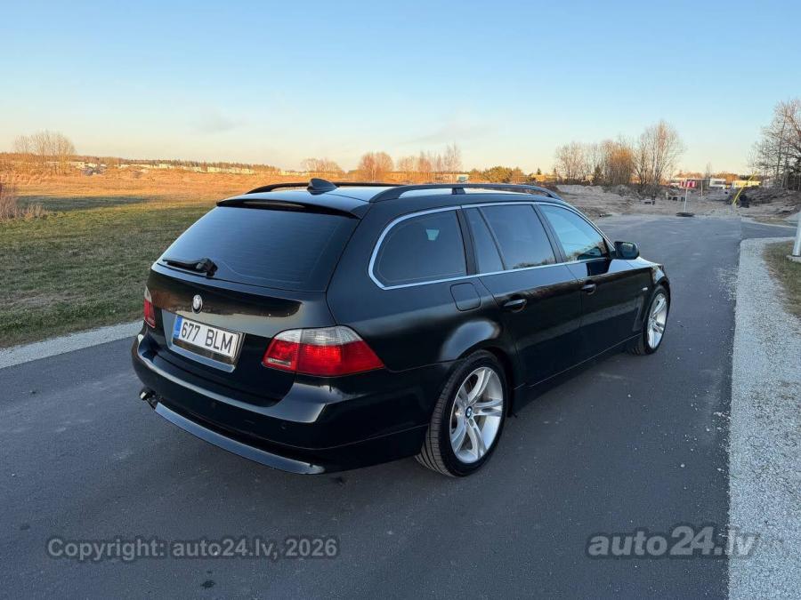 Melns BMW 5 Series 2005 Tallina, ar dzinēja tilpumu 3.00 L un nobraukumu 479 tūkst. km par 3499 €, foto 9 vietnē AUTOMOTO.COM.LV