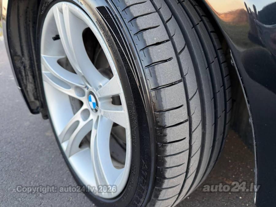 Melns BMW 5 Series 2005 Tallina, ar dzinēja tilpumu 3.00 L un nobraukumu 479 tūkst. km par 3499 €, foto 28 vietnē AUTOMOTO.COM.LV