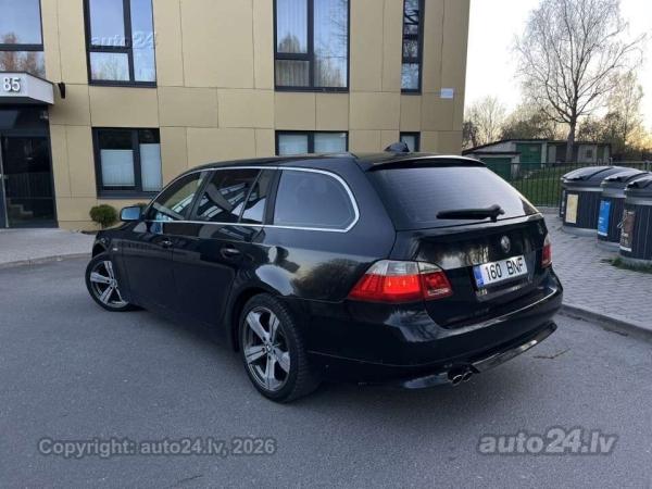Melns BMW 5 Series 2005 Tartu, ar dzinēja tilpumu 3.00 L un nobraukumu 361 tūkst. km par 2900 €, foto 3 vietnē AUTOMOTO.COM.LV