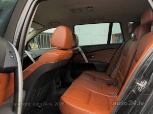 Melns BMW 5 Series 2005 Tartu, ar dzinēja tilpumu 3.00 L un nobraukumu 400 tūkst. km par 4590 €, foto 8 vietnē AUTOMOTO.COM.LV