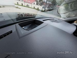 Black BMW 5 Series 2005 in Tartu, with an engine capacity of 3.00 L and mileage of 0 thousand km for 4400 €, photo 14 on AUTOMOTO.COM.LV