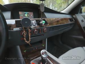 Melns BMW 5 Series 2006 Tartu, ar dzinēja tilpumu 3.00 L un nobraukumu 470 tūkst. km par 4000 €, foto 14 vietnē AUTOMOTO.COM.LV