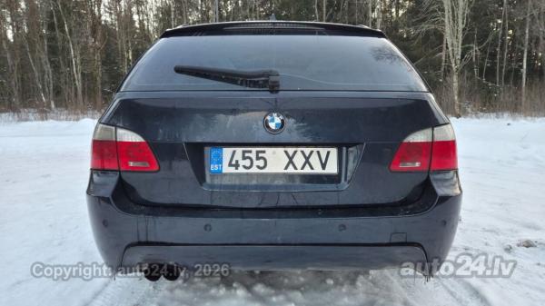 Melns BMW 5 Series 2007 Tallina, ar dzinēja tilpumu 3.00 L un nobraukumu 399 tūkst. km par 6300 €, foto 6 vietnē AUTOMOTO.COM.LV
