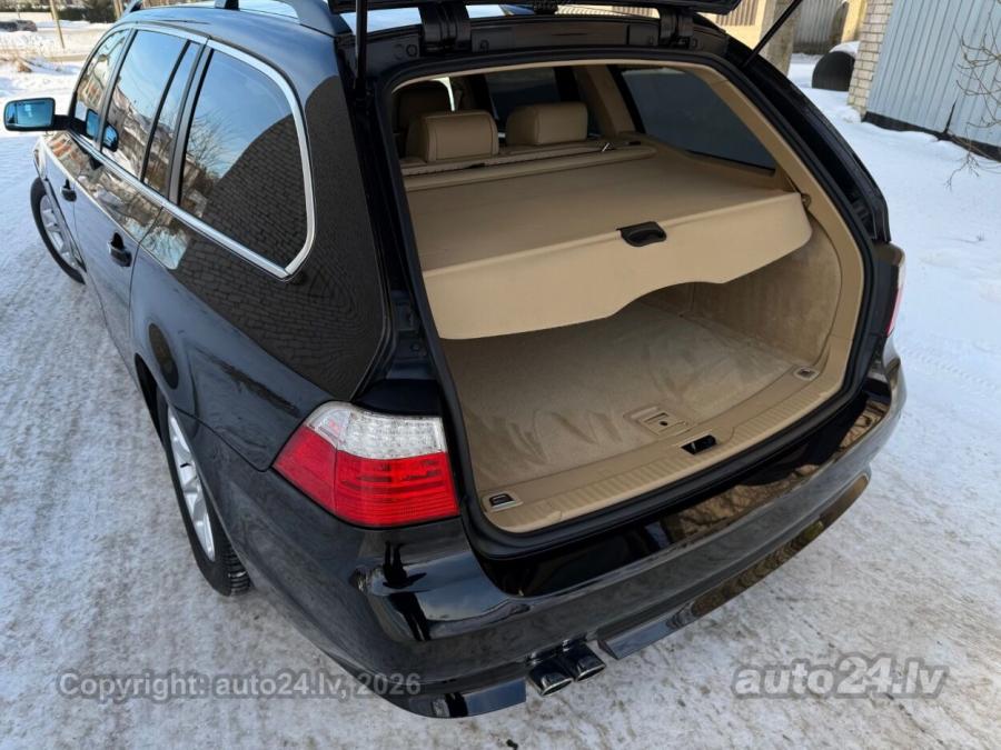Melns BMW 5 Series 2007 Viljandi, ar dzinēja tilpumu 3.00 L un nobraukumu 260 tūkst. km par 5990 €, foto 26 vietnē AUTOMOTO.COM.LV