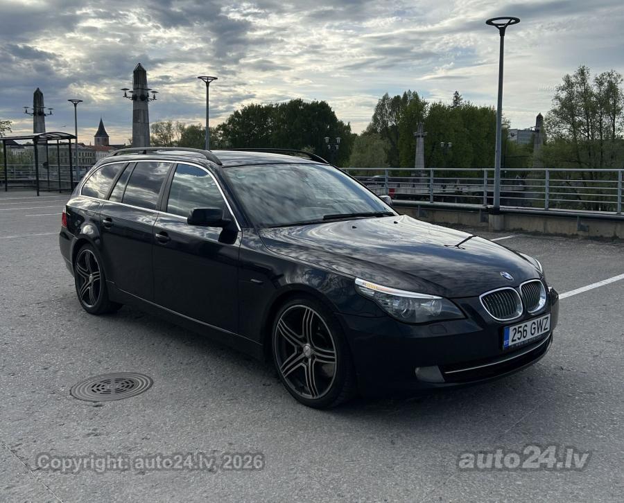 Melns BMW 5 Series 2007 Tartu, ar dzinēja tilpumu 3.00 L un nobraukumu 389 tūkst. km par 4999 €, foto 3 vietnē AUTOMOTO.COM.LV
