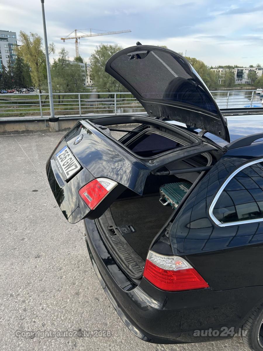 Melns BMW 5 Series 2007 Tartu, ar dzinēja tilpumu 3.00 L un nobraukumu 389 tūkst. km par 4999 €, foto 11 vietnē AUTOMOTO.COM.LV