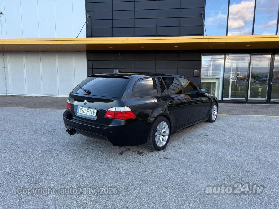 Melns BMW 5 Series 2007 Tartu, ar dzinēja tilpumu 3.00 L un nobraukumu 410 tūkst. km par 6400 €, foto 5 vietnē AUTOMOTO.COM.LV