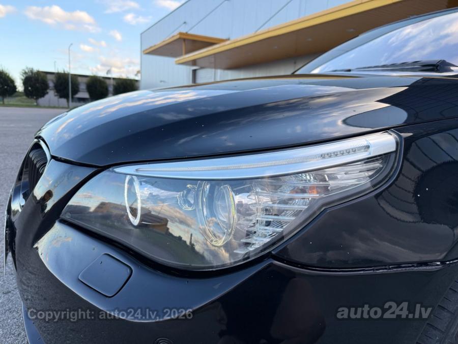 Melns BMW 5 Series 2007 Tartu, ar dzinēja tilpumu 3.00 L un nobraukumu 410 tūkst. km par 6400 €, foto 8 vietnē AUTOMOTO.COM.LV