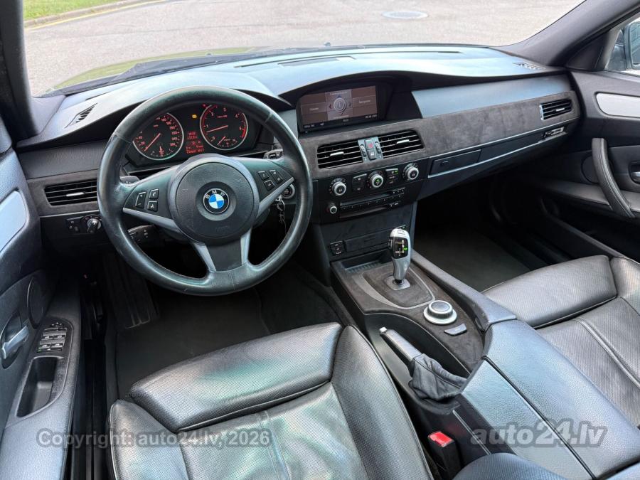 Melns BMW 5 Series 2007 Tartu, ar dzinēja tilpumu 3.00 L un nobraukumu 410 tūkst. km par 6400 €, foto 13 vietnē AUTOMOTO.COM.LV