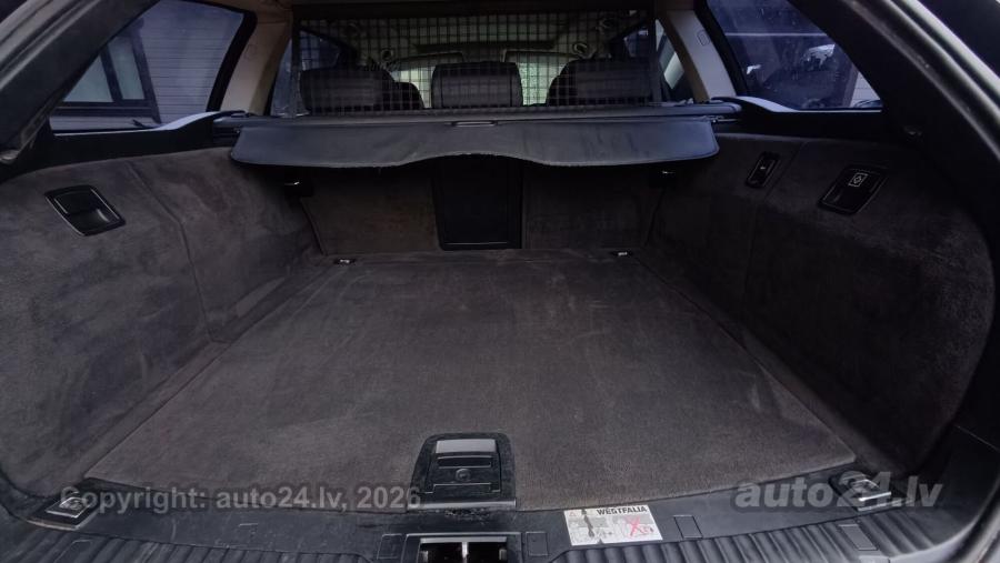 Melns BMW 5 Series 2007 Tallina, ar dzinēja tilpumu 2.50 L un nobraukumu 350 tūkst. km par 4500 €, foto 17 vietnē AUTOMOTO.COM.LV