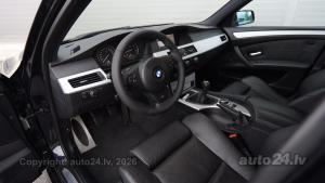 Melns BMW 5 Series 2007 Tartu, ar dzinēja tilpumu 3.00 L un nobraukumu 307 tūkst. km par 6499 €, foto 10 vietnē AUTOMOTO.COM.LV