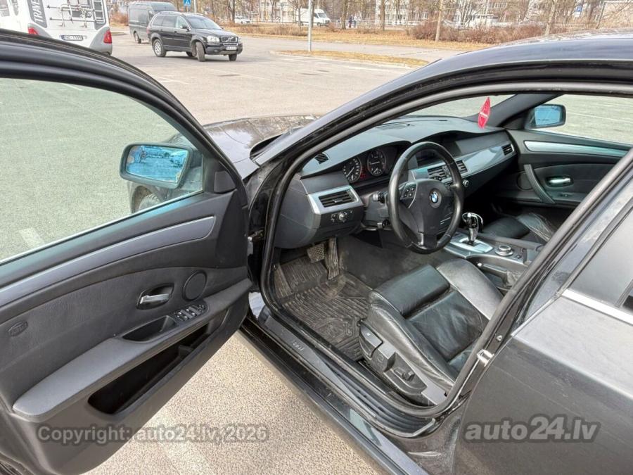 Black BMW 5 Series 2008 in Riga, with an engine capacity of 2.00 L and mileage of 383 thousand km for 4200 €, photo 7 on AUTOMOTO.COM.LV