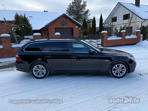 Black BMW 5 Series 2009 in Tartu, with an engine capacity of 3.00 L and mileage of 366 thousand km for 4999 €, photo 8 on AUTOMOTO.COM.LV
