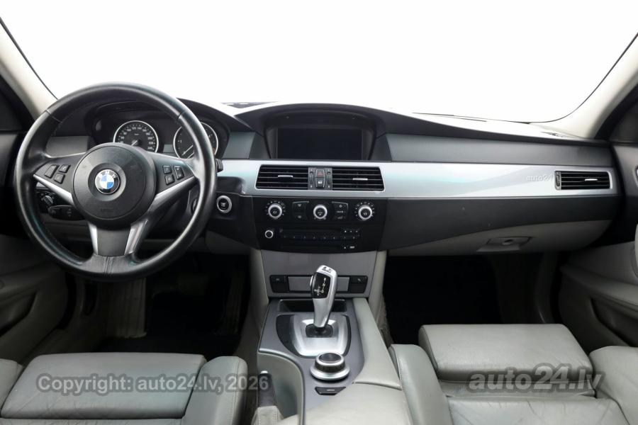 Black BMW 5 Series 2009 in Tallinn, with an engine capacity of 3.00 L and mileage of 346 thousand km for 3499 €, photo 6 on AUTOMOTO.COM.LV