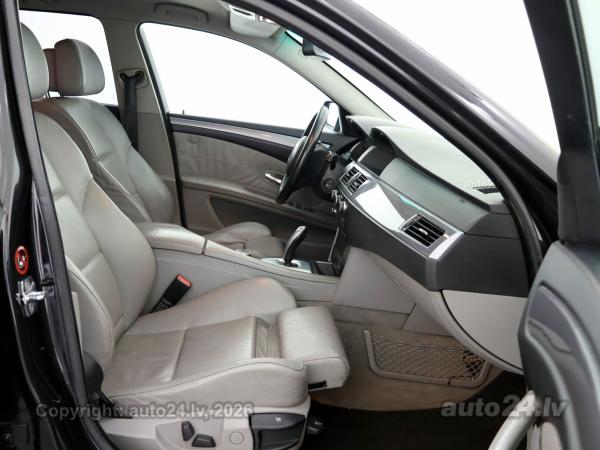Melns BMW 5 Series 2009 Tallina, ar dzinēja tilpumu 3.00 L un nobraukumu 346 tūkst. km par 3499 €, foto 6 vietnē AUTOMOTO.COM.LV