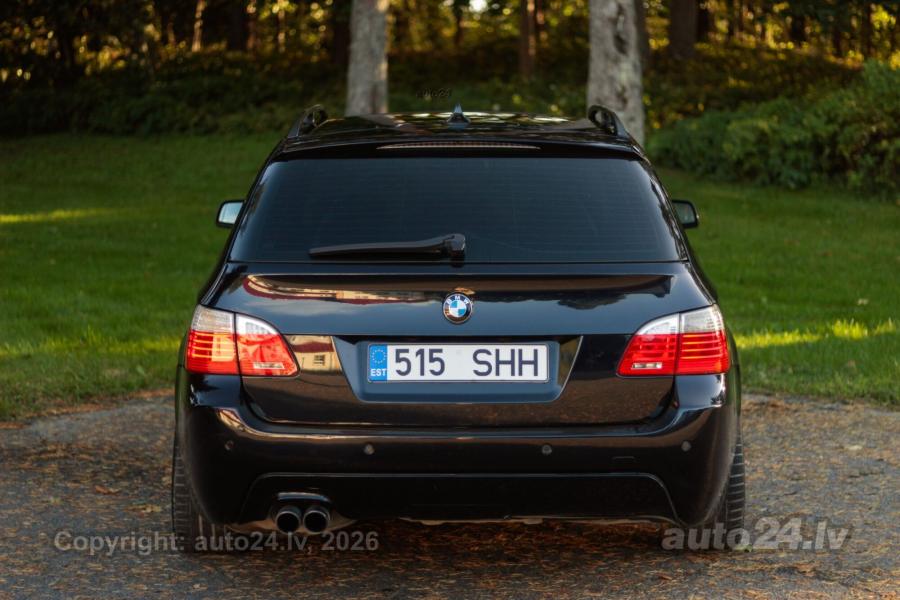 Melns BMW 5 Series 2009 Tallina, ar dzinēja tilpumu 3.00 L un nobraukumu 298 tūkst. km par 8899 €, foto 5 vietnē AUTOMOTO.COM.LV