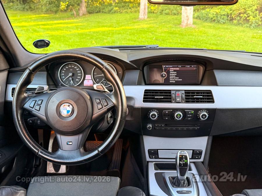 Melns BMW 5 Series 2009 Tallina, ar dzinēja tilpumu 3.00 L un nobraukumu 298 tūkst. km par 8899 €, foto 14 vietnē AUTOMOTO.COM.LV