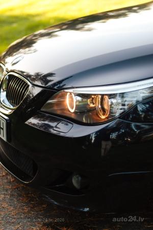 Melns BMW 5 Series 2009 Tallina, ar dzinēja tilpumu 3.00 L un nobraukumu 298 tūkst. km par 8899 €, foto 18 vietnē AUTOMOTO.COM.LV