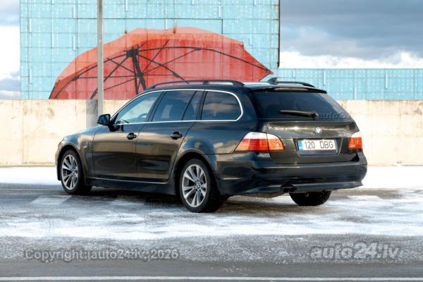 Melns BMW 5 Series 2010 Tallina, ar dzinēja tilpumu 3.00 L un nobraukumu 382 tūkst. km par 7500 €, foto 2 vietnē AUTOMOTO.COM.LV