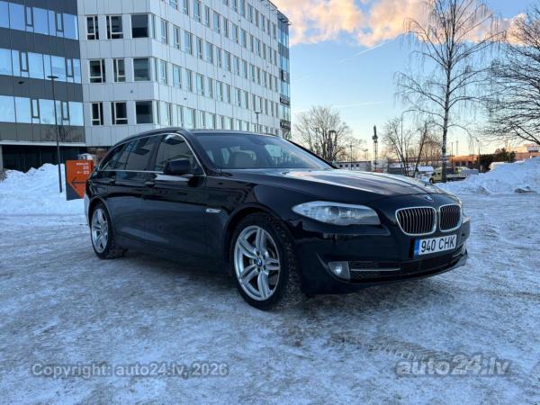 Melns BMW 5 Series 2010 Tallina, ar dzinēja tilpumu 3.00 L un nobraukumu 331 tūkst. km par 11900 €, foto 1 vietnē AUTOMOTO.COM.LV