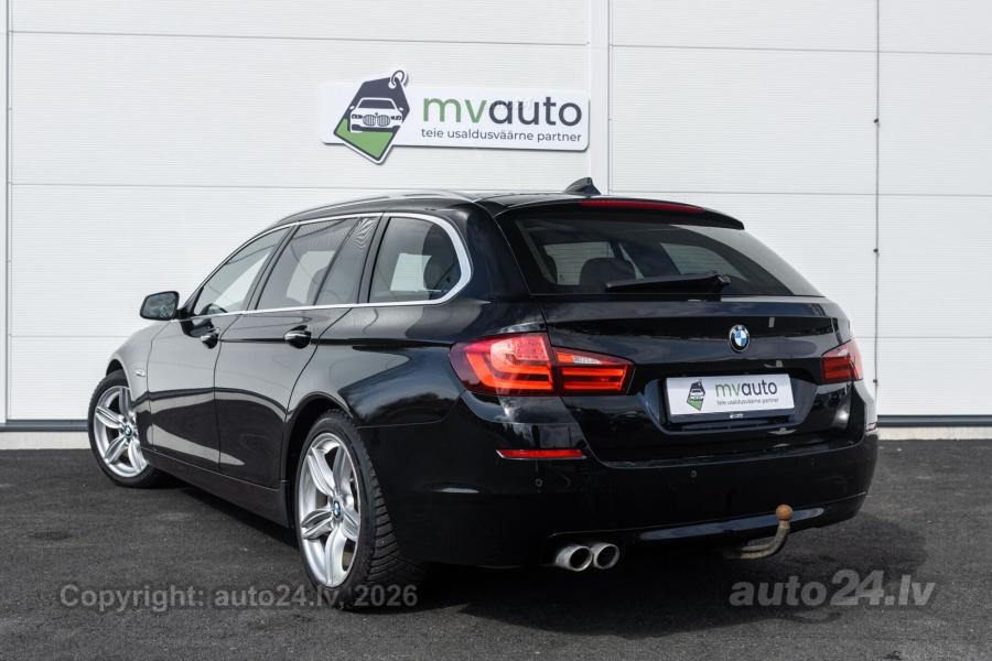 Melns BMW 5 Series 2010 Tallina, ar dzinēja tilpumu 3.00 L un nobraukumu 332 tūkst. km par 9990 €, foto 9 vietnē AUTOMOTO.COM.LV
