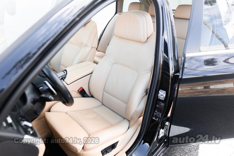 Melns BMW 5 Series 2010 Tallina, ar dzinēja tilpumu 3.00 L un nobraukumu 332 tūkst. km par 9990 €, foto 12 vietnē AUTOMOTO.COM.LV