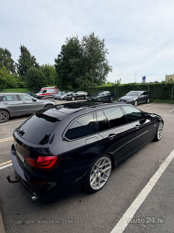 Melns BMW 5 Series 2010 Tallina, ar dzinēja tilpumu 3.00 L un nobraukumu 415 tūkst. km par 11500 €, foto 5 vietnē AUTOMOTO.COM.LV