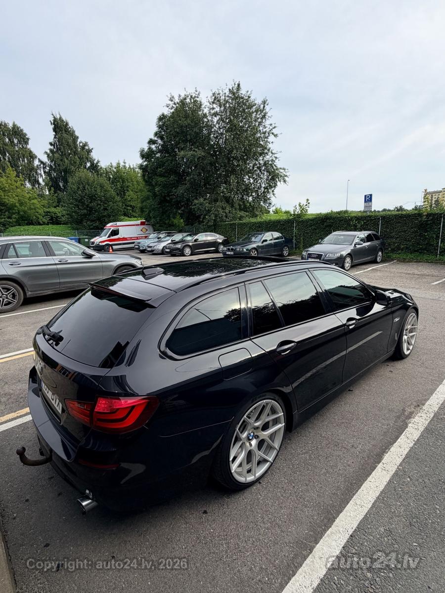 Black BMW 5 Series 2010 in Tallinn, with an engine capacity of 3.00 L and mileage of 415 thousand km for 11500 €, photo 6 on AUTOMOTO.COM.LV
