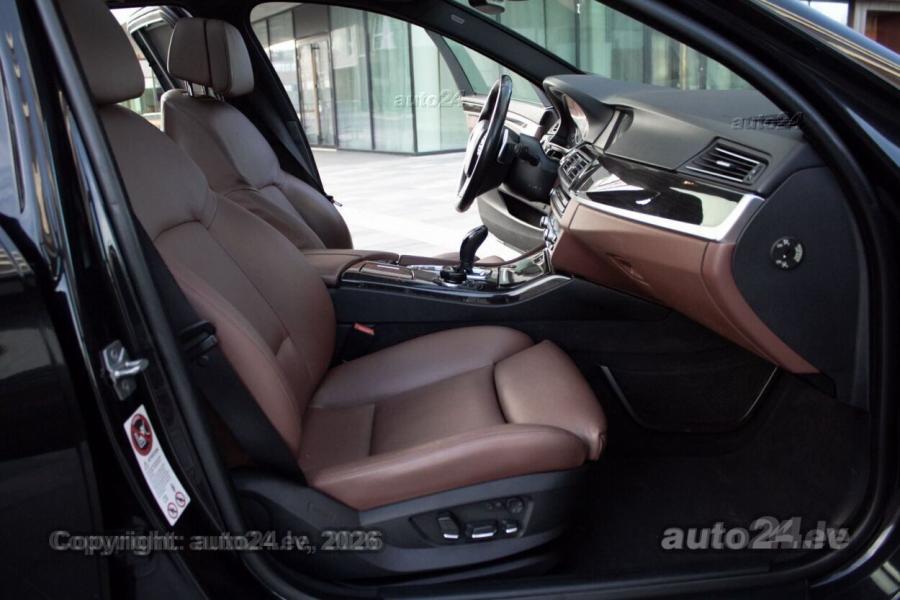 Black BMW 5 Series 2010 in Tallinn, with an engine capacity of 3.00 L and mileage of 415 thousand km for 11500 €, photo 12 on AUTOMOTO.COM.LV