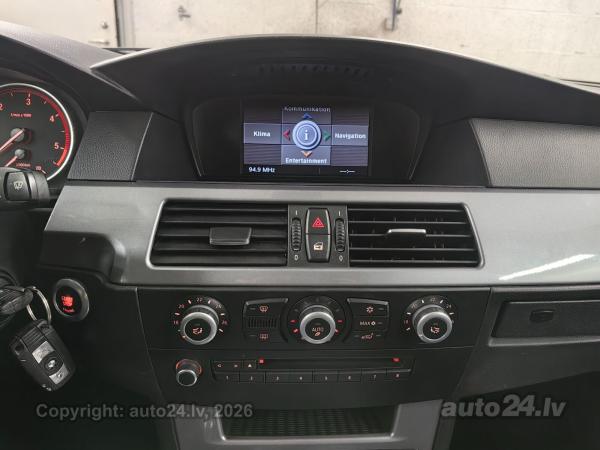 BMW 5 Series 2010 in Viljandi on AUTOMOTO.COM.LV Black BMW 5 Series 2010 in Viljandi, with an engine capacity of 2.00 L and mileage of 300 thousand km for 5490 €, photo 8 on AUTOMOTO.COM.LV