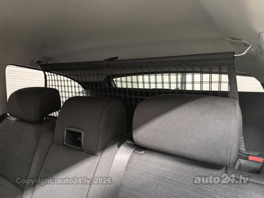 Melns BMW 5 Series 2010 Viljandi, ar dzinēja tilpumu 2.00 L un nobraukumu 300 tūkst. km par 5490 €, foto 12 vietnē AUTOMOTO.COM.LV