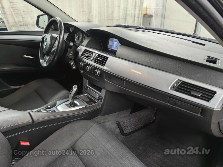 Melns BMW 5 Series 2010 Viljandi, ar dzinēja tilpumu 2.00 L un nobraukumu 300 tūkst. km par 5490 €, foto 13 vietnē AUTOMOTO.COM.LV