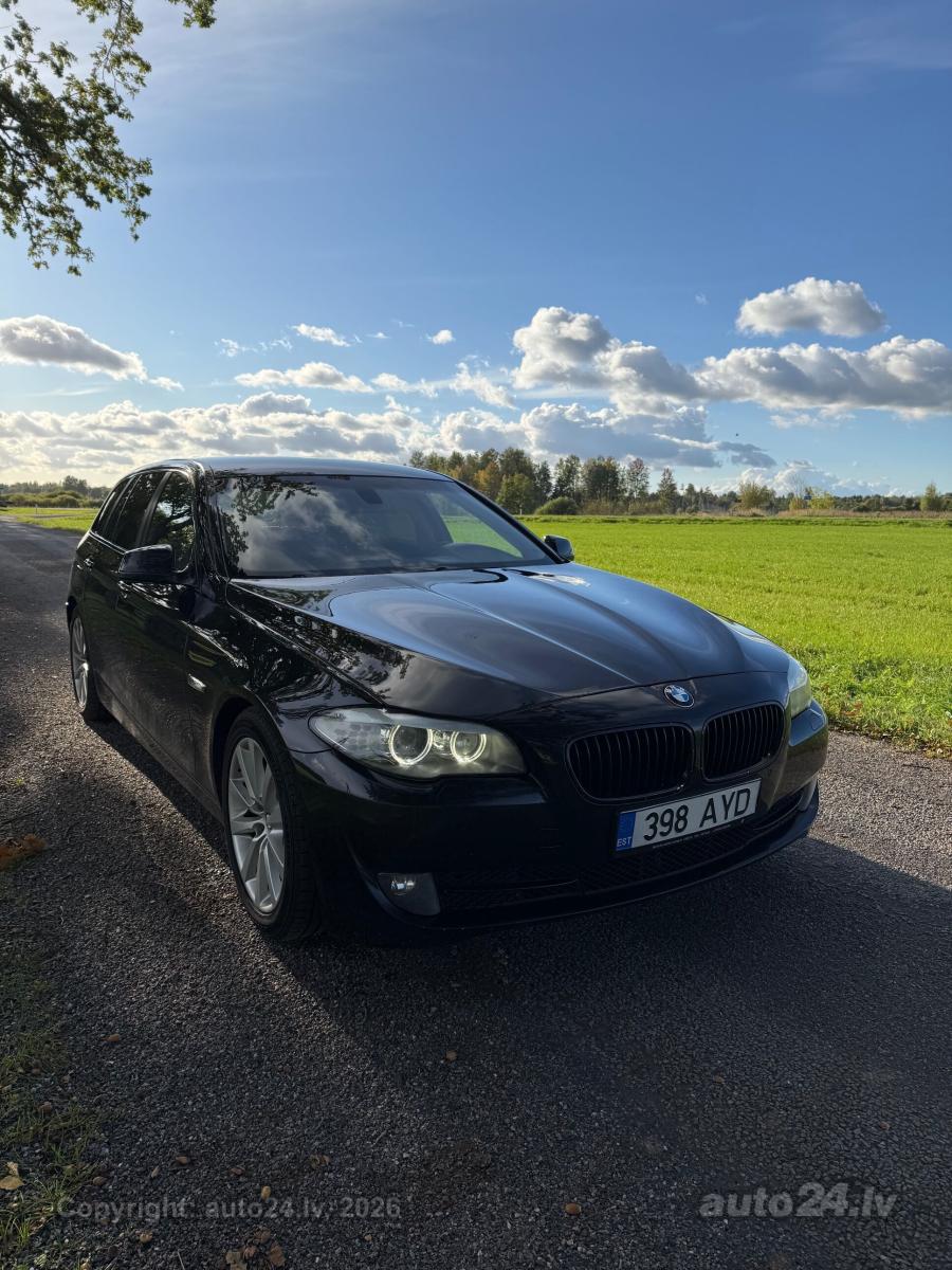 Melns BMW 5 Series 2010 Tallina, ar dzinēja tilpumu 3.00 L un nobraukumu 302 tūkst. km par 6600 €, foto 4 vietnē AUTOMOTO.COM.LV