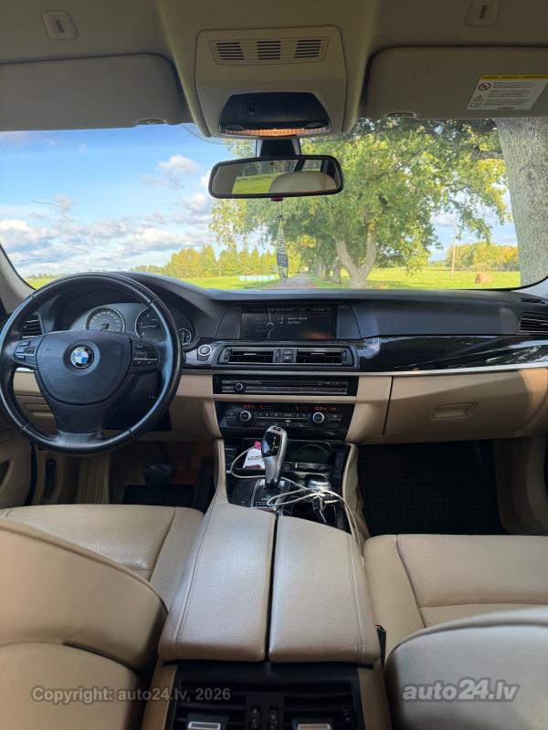 Black BMW 5 Series 2010 in Tallinn, with an engine capacity of 3.00 L and mileage of 302 thousand km for 6600 €, photo 8 on AUTOMOTO.COM.LV