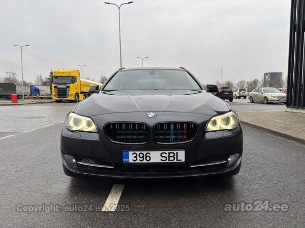 Black BMW 5 Series 2011 in Tallinn, with an engine capacity of 2.00 L and mileage of 380 thousand km for 5999 €, photo 5 on AUTOMOTO.COM.LV