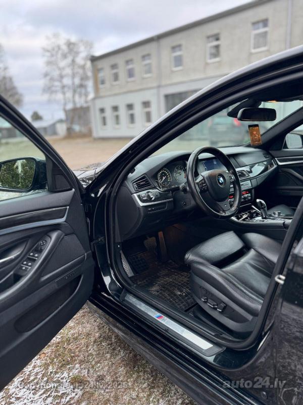 Black BMW 5 Series 2011 in Tallinn, with an engine capacity of 3.00 L and mileage of 338 thousand km for 11499 €, photo 5 on AUTOMOTO.COM.LV