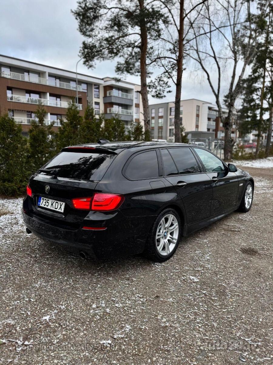 Black BMW 5 Series 2011 in Tallinn, with an engine capacity of 3.00 L and mileage of 338 thousand km for 11499 €, photo 4 on AUTOMOTO.COM.LV
