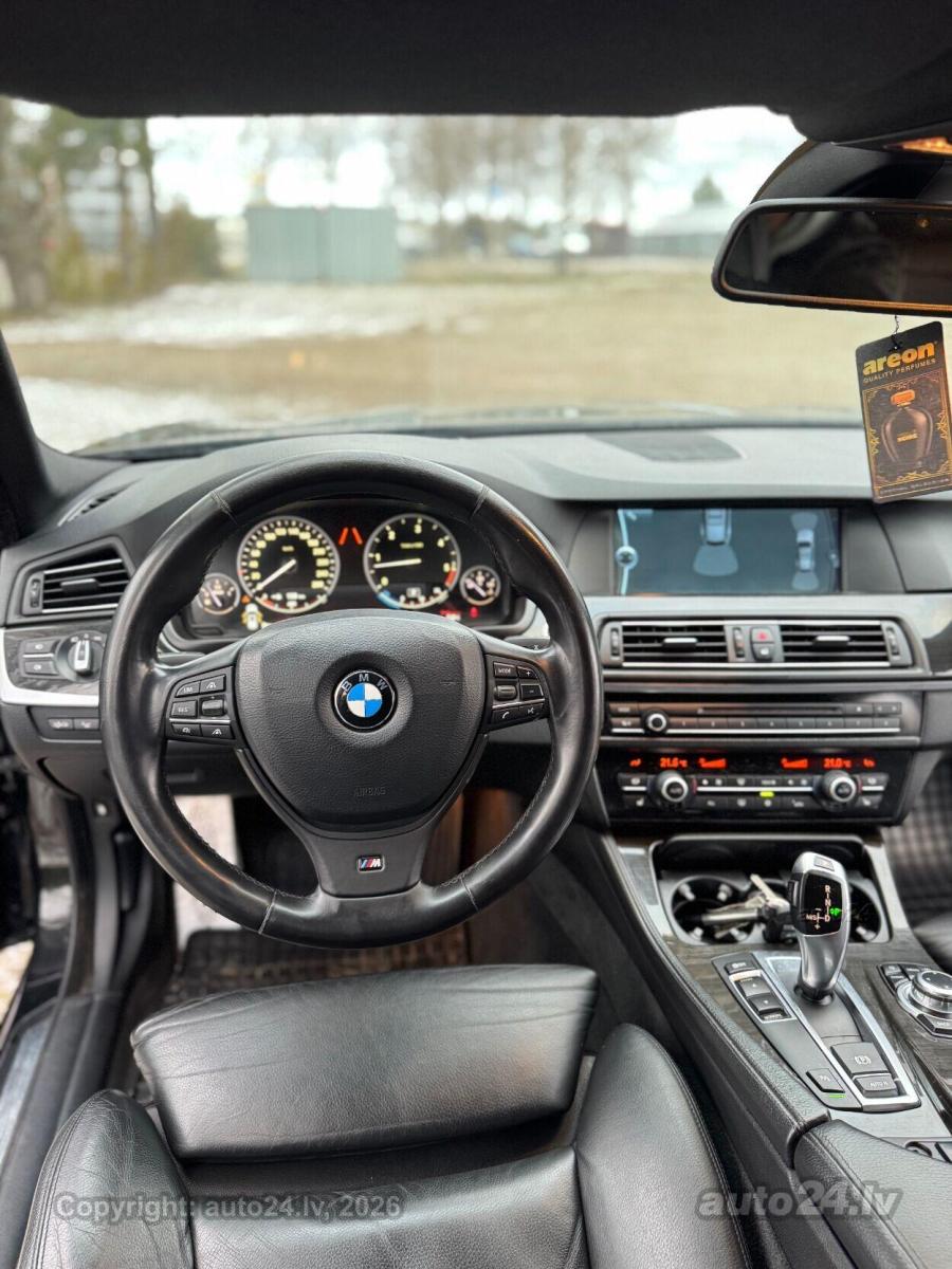 Black BMW 5 Series 2011 in Tallinn, with an engine capacity of 3.00 L and mileage of 338 thousand km for 11499 €, photo 7 on AUTOMOTO.COM.LV