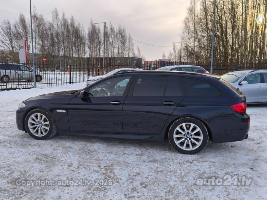 Black BMW 5 Series 2011 in Tartu, with an engine capacity of 3.00 L and mileage of 217 thousand km for 11990 €, photo 4 on AUTOMOTO.COM.LV