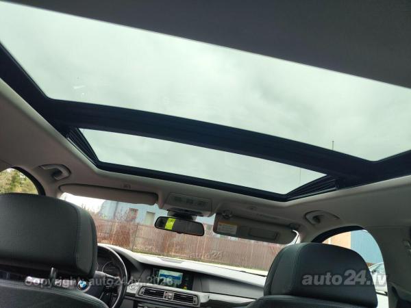 Melns BMW 5 Series 2011 Tallina, ar dzinēja tilpumu 3.00 L un nobraukumu 356 tūkst. km par 8100 €, foto 11 vietnē AUTOMOTO.COM.LV