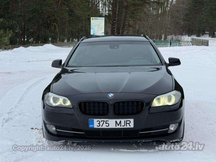 Melns BMW 5 Series 2011 Tallina, ar dzinēja tilpumu 3.00 L un nobraukumu 329 tūkst. km par 10900 €, foto 3 vietnē AUTOMOTO.COM.LV