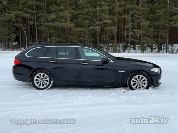 Melns BMW 5 Series 2011 Tallina, ar dzinēja tilpumu 3.00 L un nobraukumu 329 tūkst. km par 10900 €, foto 6 vietnē AUTOMOTO.COM.LV