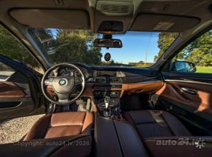 Melns BMW 5 Series 2011 Mustvē, ar dzinēja tilpumu 3.00 L un nobraukumu 400 tūkst. km par 7999 €, foto 9 vietnē AUTOMOTO.COM.LV