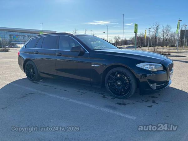 Black BMW 5 Series 2011 in Tallinn, with an engine capacity of 3.00 L and mileage of 368 thousand km for 7400 €, photo 2 on AUTOMOTO.COM.LV