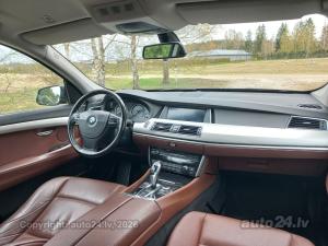 Melns BMW 5 Series 2011 Tartu, ar dzinēja tilpumu 3.00 L un nobraukumu 245 tūkst. km par 9490 €, foto 15 vietnē AUTOMOTO.COM.LV