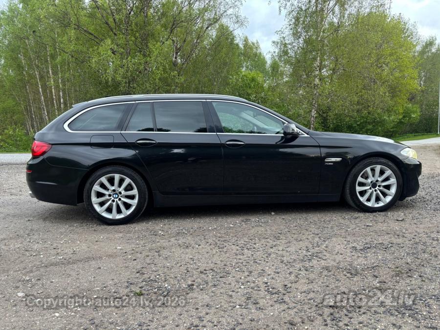 Melns BMW 5 Series 2011 Tallina, ar dzinēja tilpumu 3.00 L un nobraukumu 310 tūkst. km par 12500 €, foto 4 vietnē AUTOMOTO.COM.LV