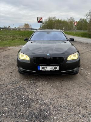 Melns BMW 5 Series 2011 Tallina, ar dzinēja tilpumu 3.00 L un nobraukumu 310 tūkst. km par 12500 €, foto 6 vietnē AUTOMOTO.COM.LV